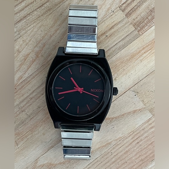 Nixon | Accessories | Nixon Watch Minimal Time Traveler P Black Dial ...